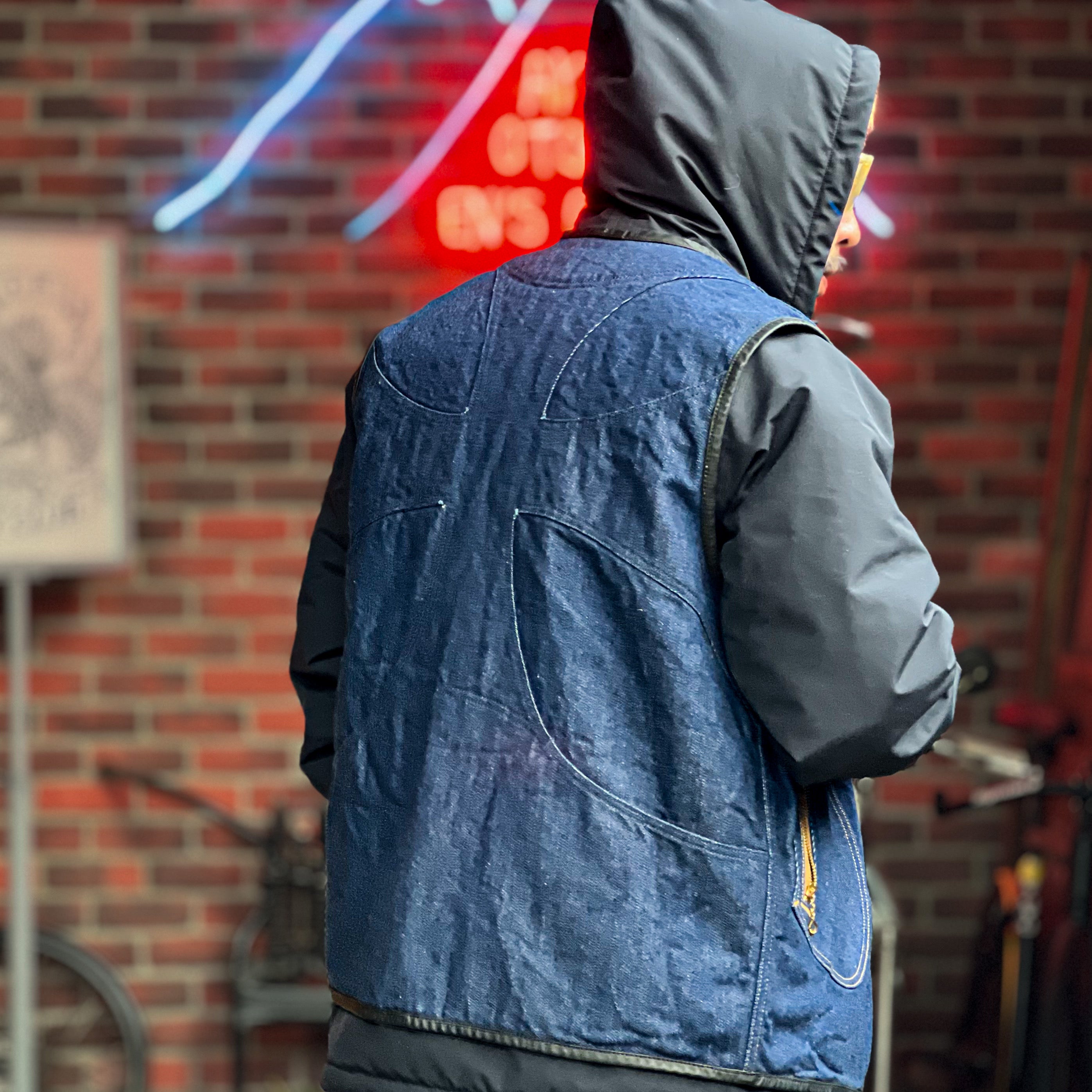 CYCLE FUR WINDBREAKER HOODIE - BLACK – May club