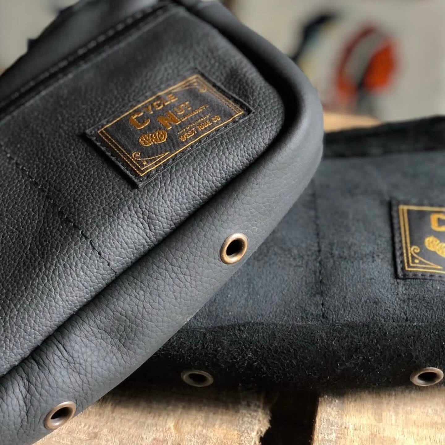 HANDLE MASTER BAG - ROUGHOUT L – May club